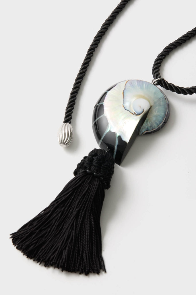 Black Nautilus Necklace | Julietta