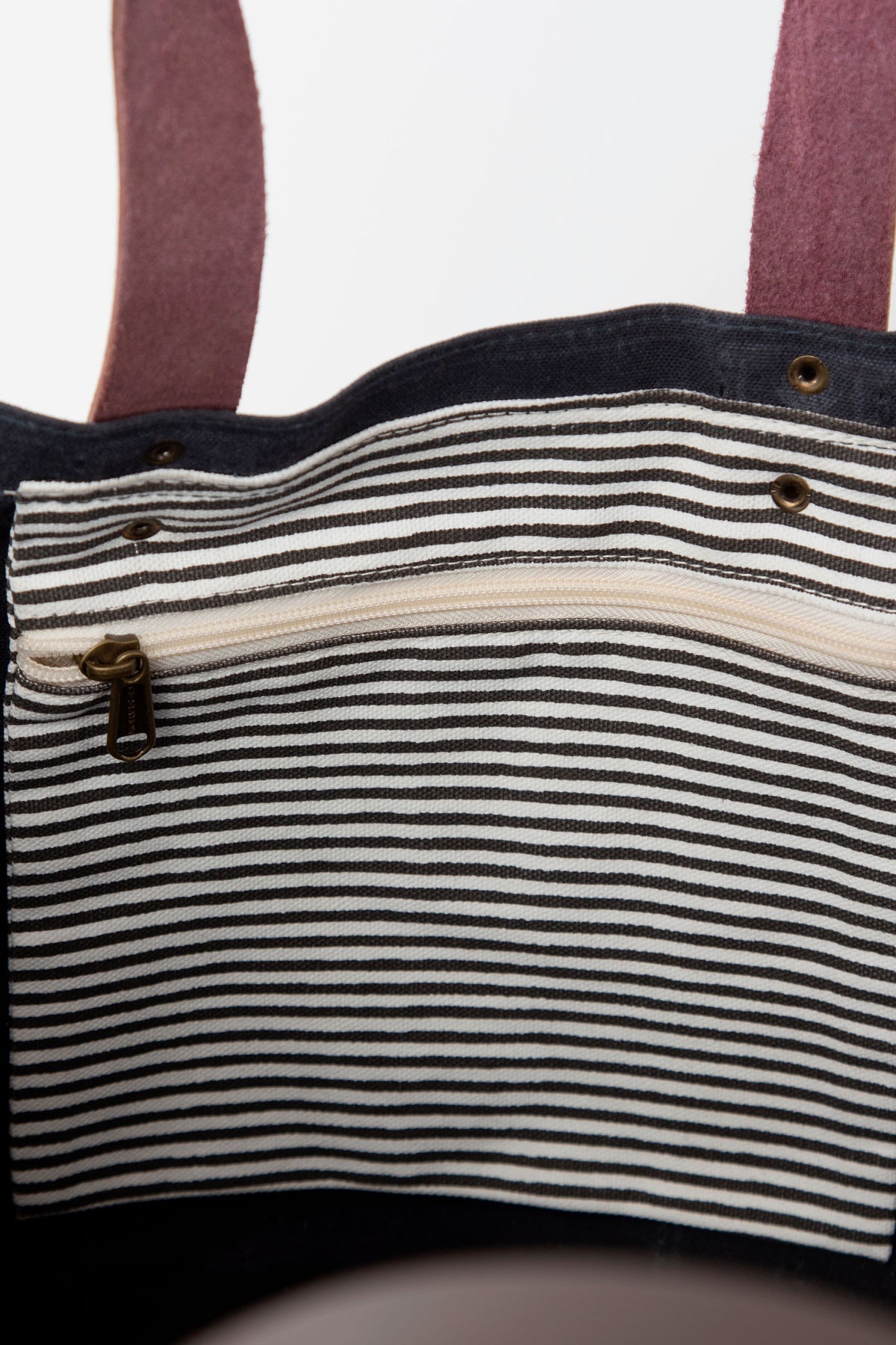 Slate Waxed Commuter Tote | CB Station